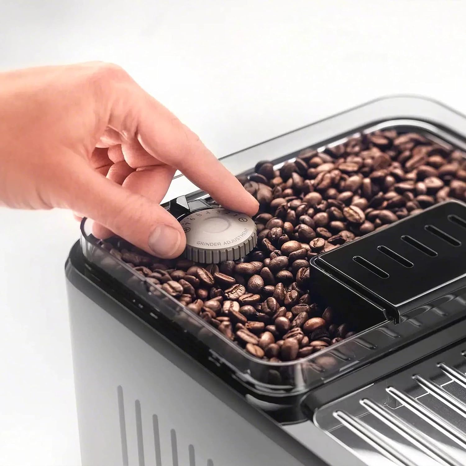 De'Longhi ECAM45055S Eletta Explore Coffee Machine Review - Beanmastery.com